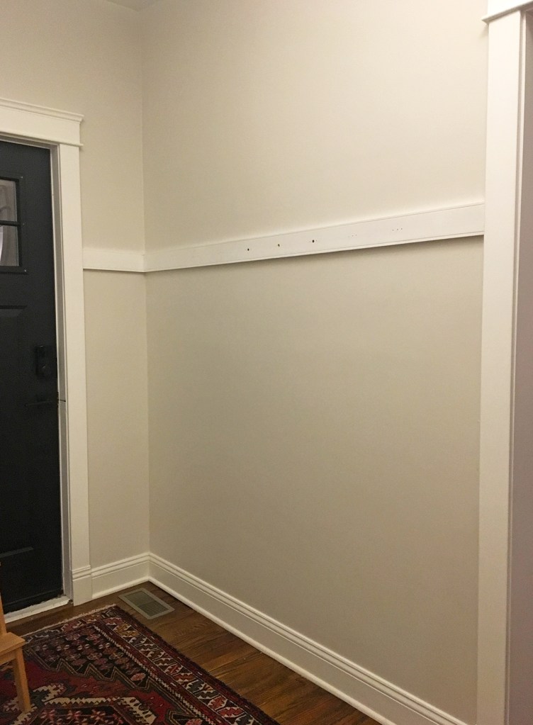 Bungalow Entryway with DIY Hook Rail – Project Palermo